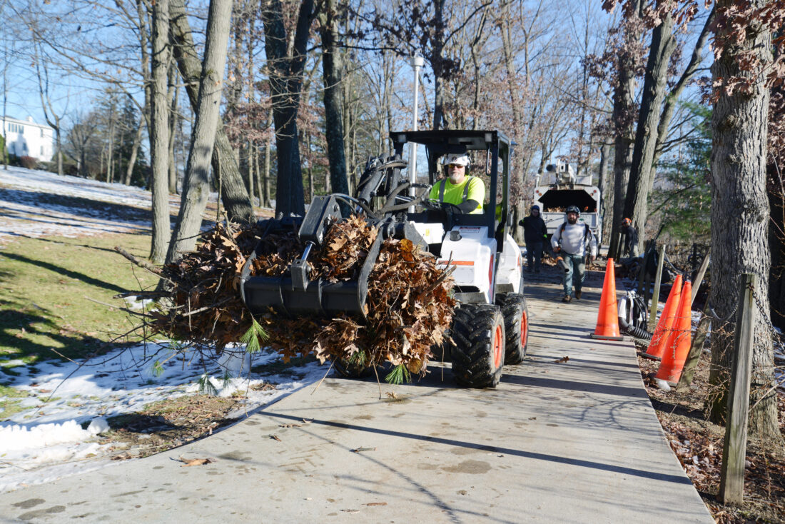 Cleanup crew | News, Sports, Jobs - Altoona Mirror